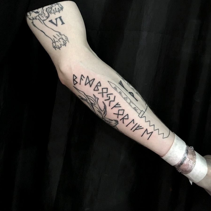 Татуировки татуировки | Татуировки с цитатой - Тату-салон The black hat