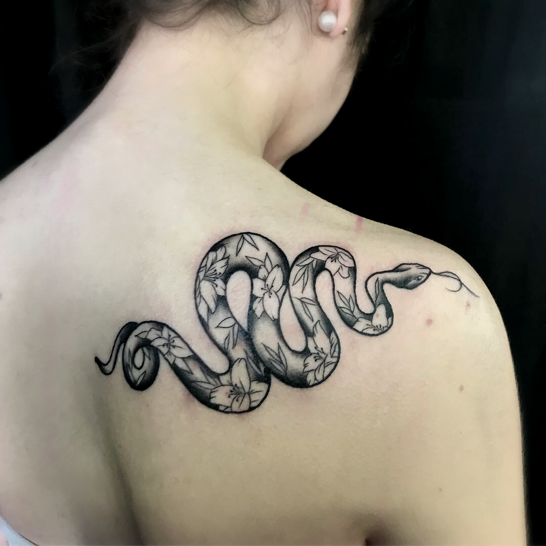Snake Tattoos : Symbolism and Tattoo Ideas in Dublin